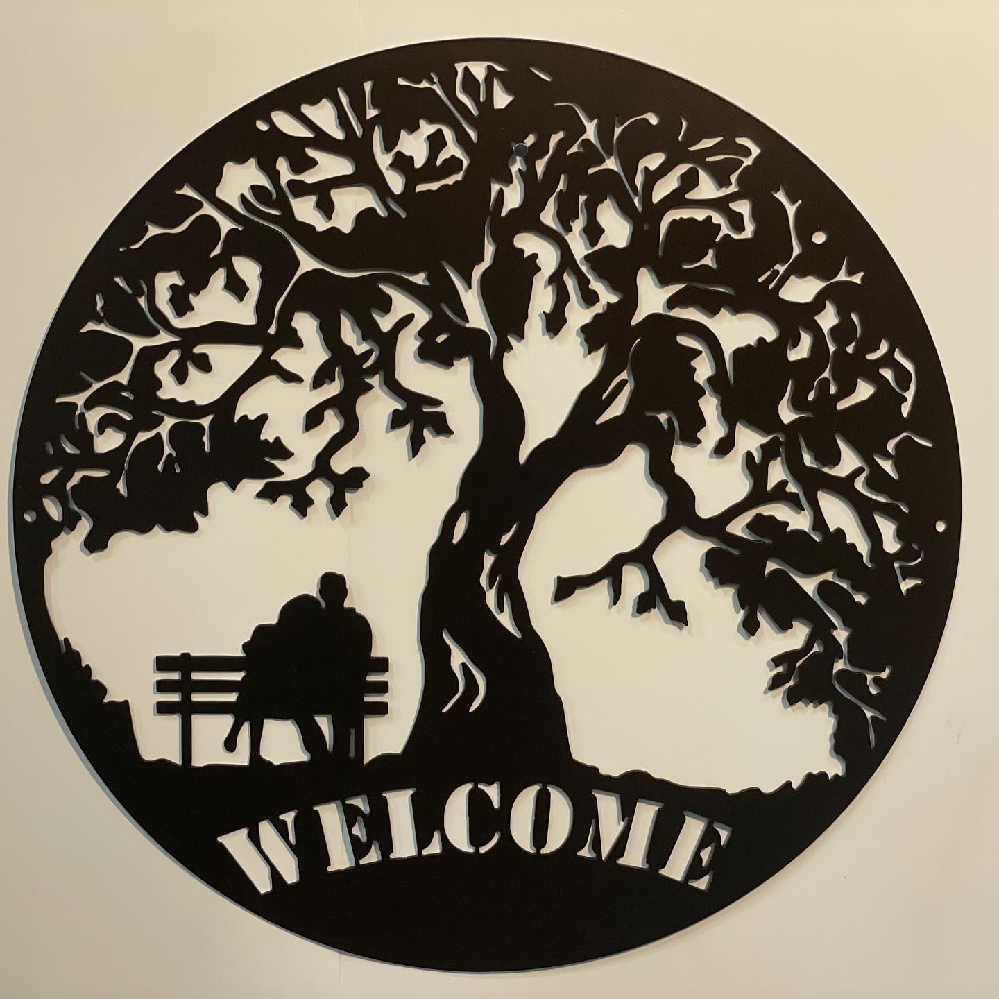 Couple on Bench Welcome Sign – Crazy Daisys Metal